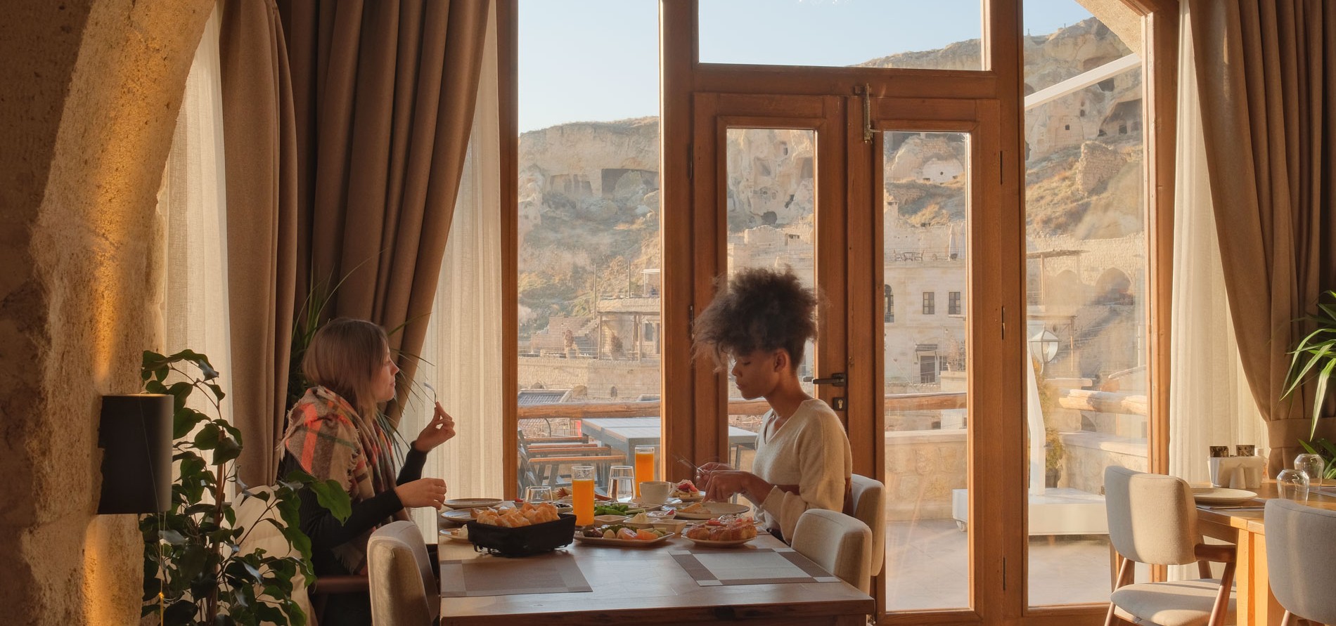 Solem Cave Suites